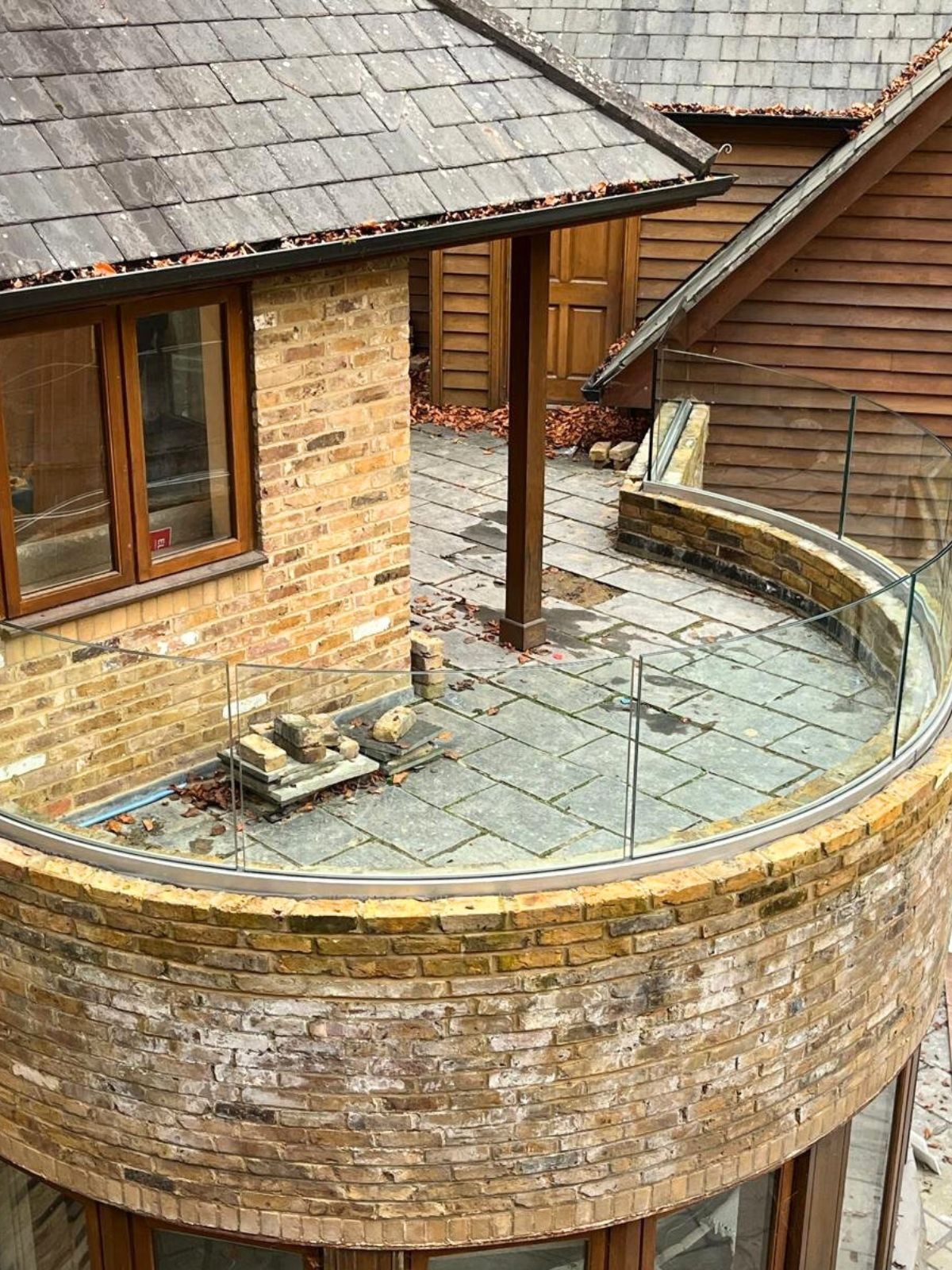 Curved Glass Terrace Design & Installation In London | 360 GSS